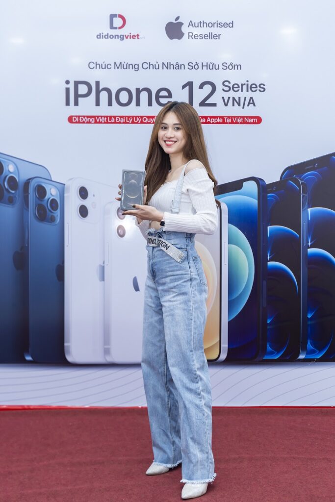 Ca sĩ Jee Trần lên đời iPhone 12 Pro Max tại Di Động Việt - Công nghệ ...