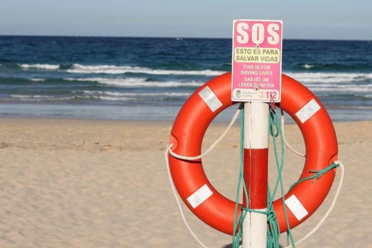 SOS là gì? Ý nghĩa và cách ứng dụng thuật ngữ trong đời sống